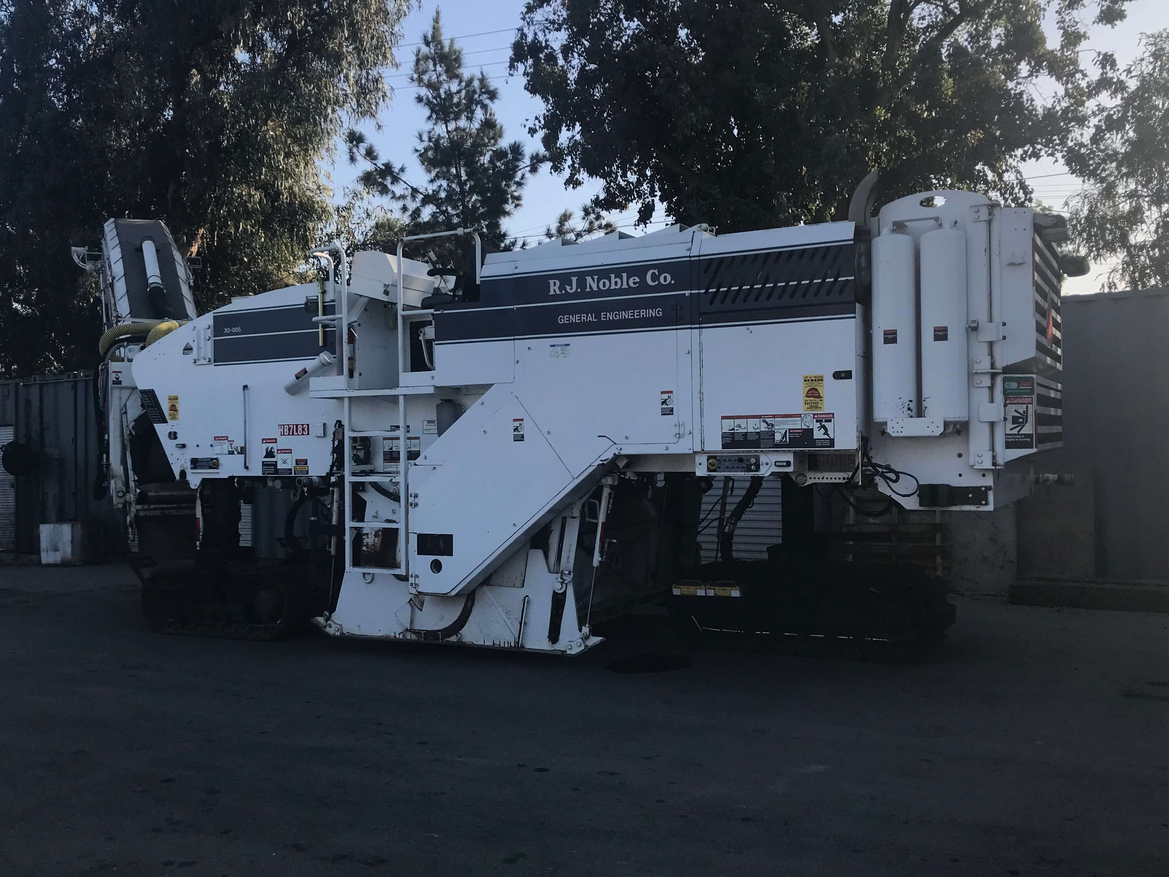 RoadTec RX600E - The R.J. Noble Company